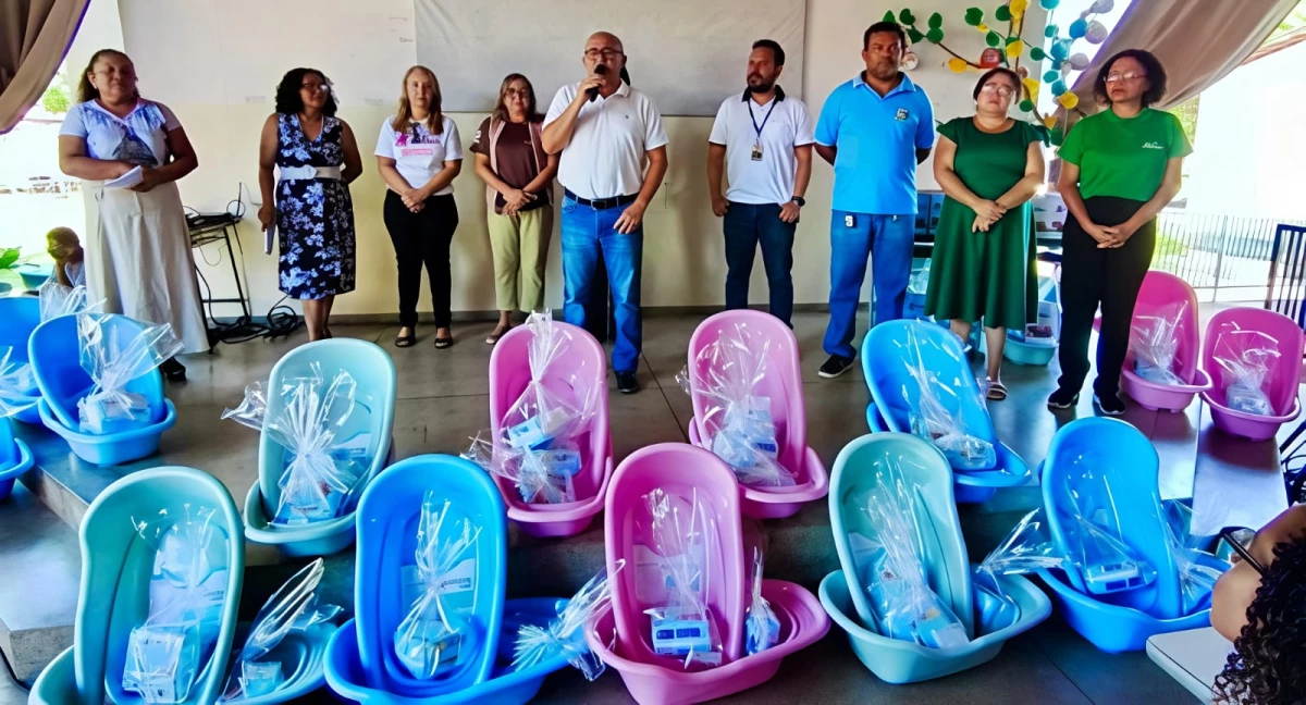 Filme narra a história de Dona Regina, artesã de Pedro Afonso falecida ...